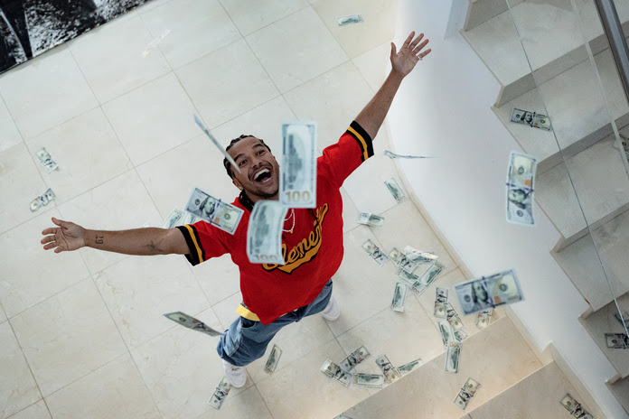Get Ready for "Neon": Netflix's Hilarious Take on the Reggaeton Scene ...