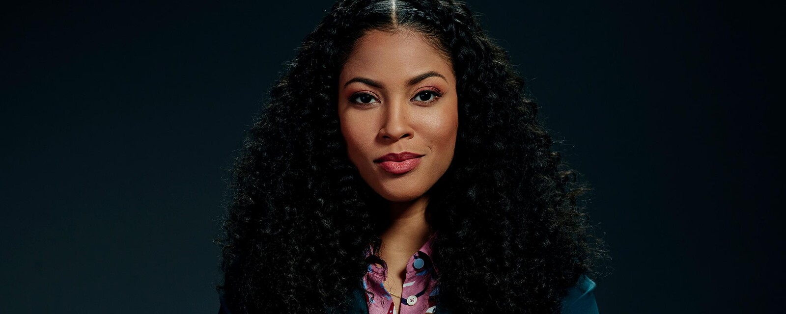 Lex Scott Davis Lands Female Lead Opposite Stephen Amell in NBC's ...
