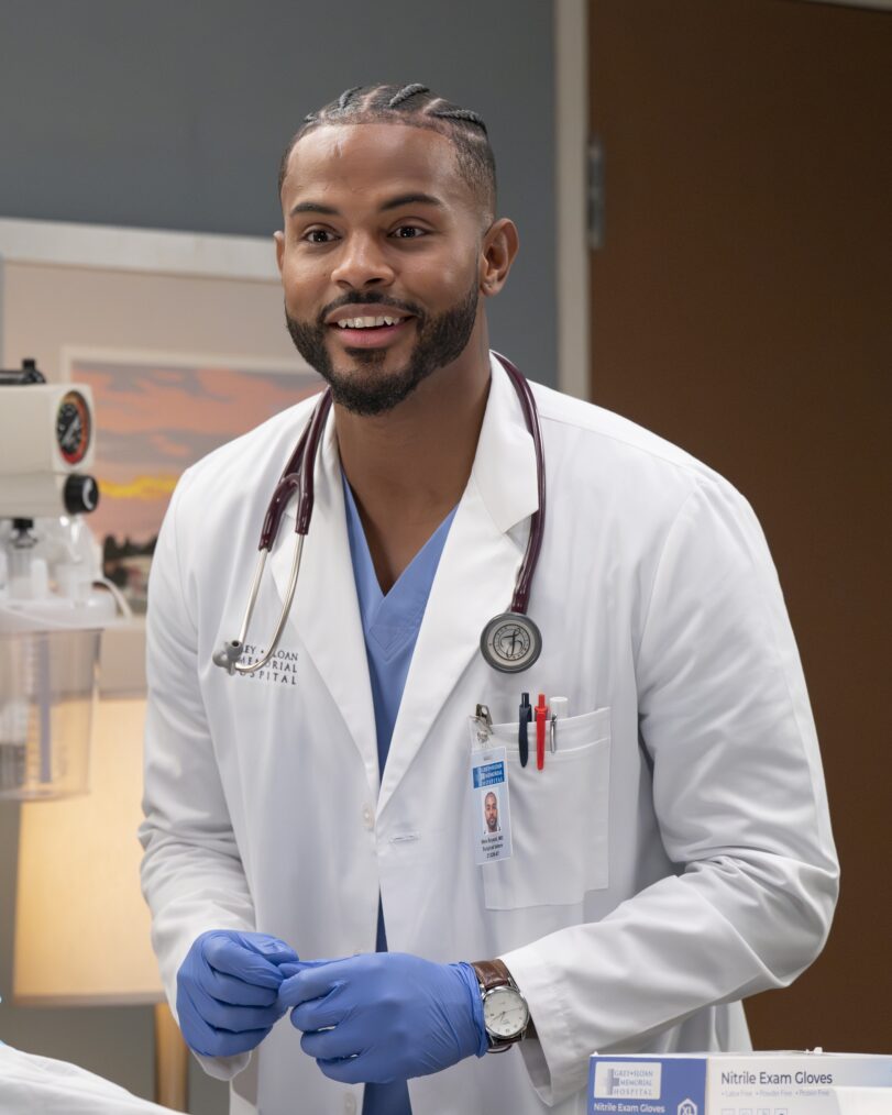 ‘Grey’s Anatomy’ Season 22 Trailer Previews Life-or-Death Stakes at ...